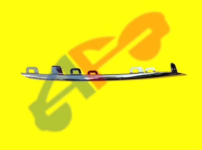 AUTOFiT Inc. GRILLE MOULDING 15-18 RH UPPER W/O AMG SDN C300/400 C-CLASS