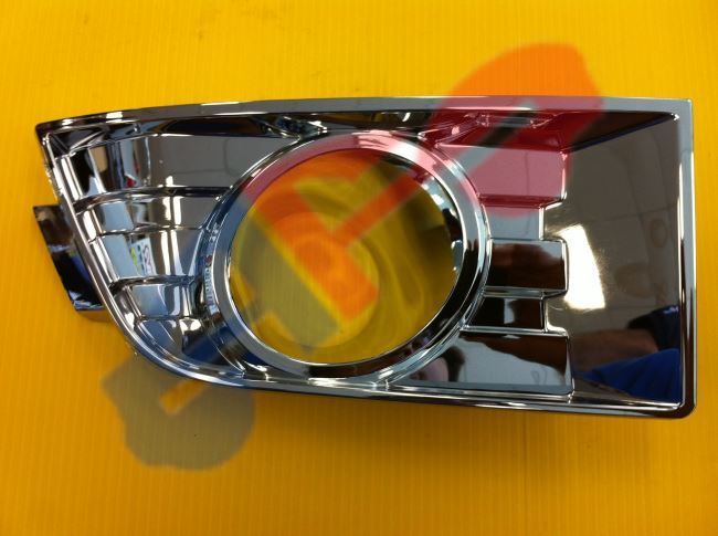 AUTOFiT Inc. FOG LAMP COVER 07-10 RH W/FOG CHROM EDGE